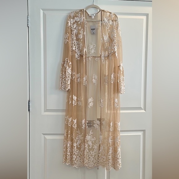 Forever 21 | Sweaters | Nwt Nude And White Lace Duster Kimono | Poshmark